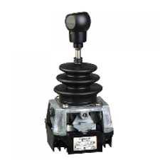 JOYSTICK CONTROLLER 3389110635386 Diğer Schneider Electric